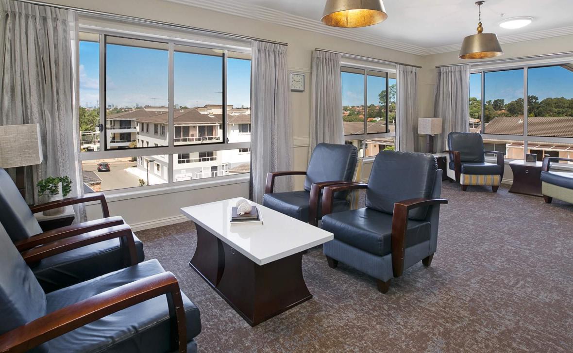 Chiswick Manor Care Community| Opal HealthCare